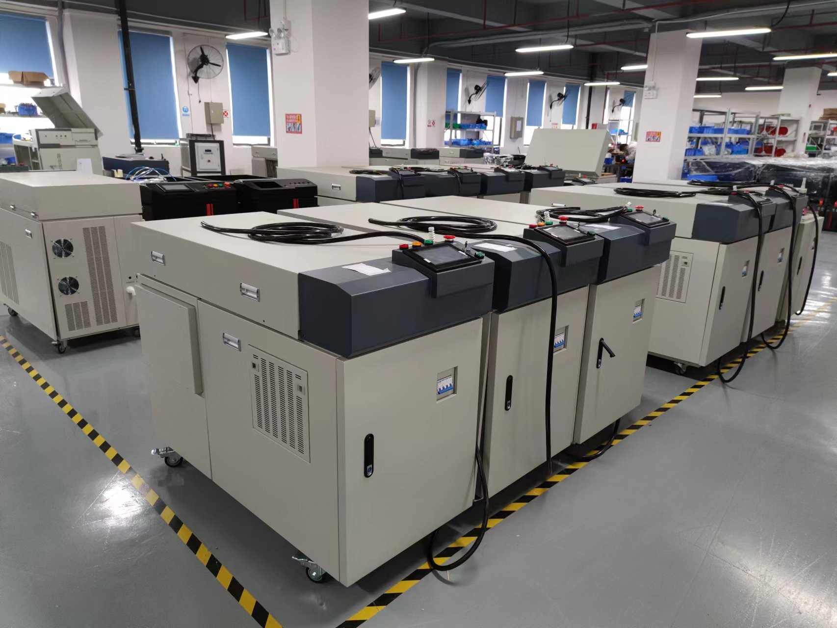 1064nm Industrial YAG Laser Welder , YAG Welding Machine With Energy ...